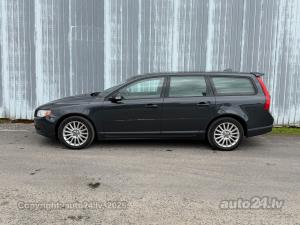 Pelēks Volvo V70 2009 Paide, ar dzinēja tilpumu 2.40 L un nobraukumu 292 tūkst. km par 6390 €, foto 9 vietnē AUTOMOTO.COM.LV