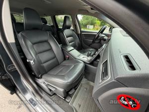 Grey Volvo V70 2009 in Paide, with an engine capacity of 2.40 L and mileage of 292 thousand km for 6390 €, photo 14 on AUTOMOTO.COM.LV