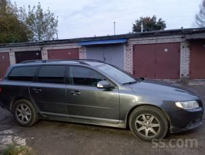 Grey Volvo V70 2009 in Riga, with an engine capacity of 2.40 L and mileage of 544 thousand km for 2700 €, photo 1 on AUTOMOTO.COM.LV