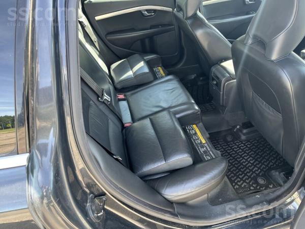 Pelēks Volvo V70 2009 Liepāja, ar dzinēja tilpumu 2.00 L un nobraukumu 314 tūkst. km par 2800 €, foto 5 vietnē AUTOMOTO.COM.LV