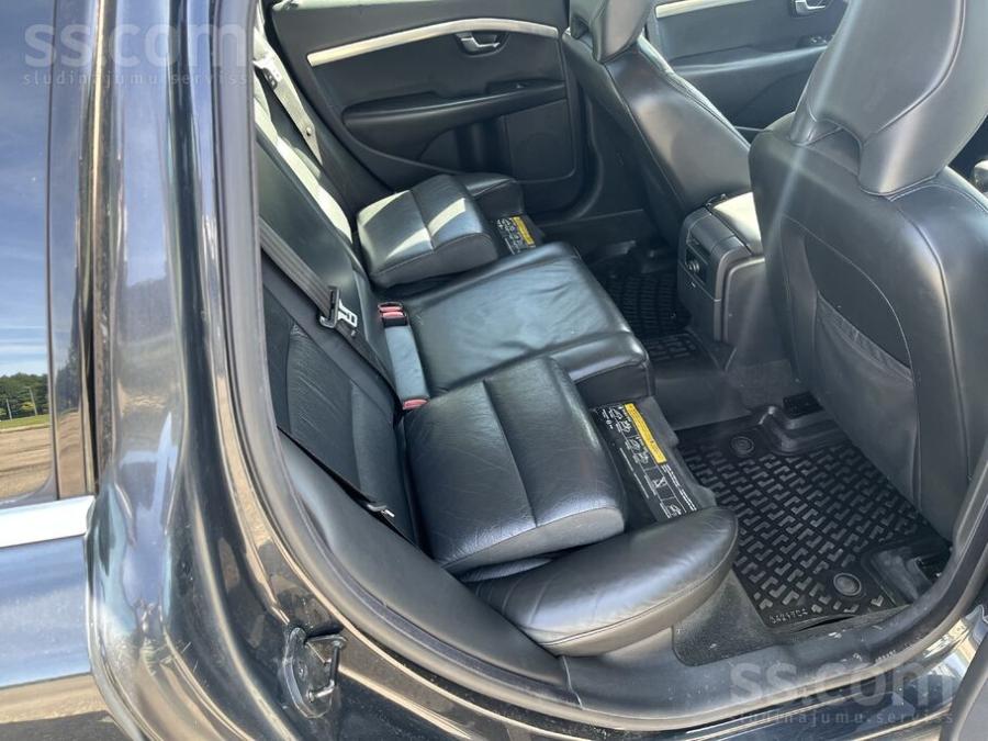 Pelēks Volvo V70 2009 Liepāja, ar dzinēja tilpumu 2.00 L un nobraukumu 314 tūkst. km par 2800 €, foto 6 vietnē AUTOMOTO.COM.LV