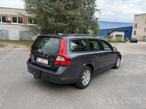 Grey Volvo V70 2009 in Ogre, with an engine capacity of 2.40 L and mileage of 0 thousand km for 5050 €, photo 7 on AUTOMOTO.COM.LV