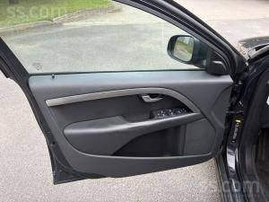 Grey Volvo V70 2009 in Ogre, with an engine capacity of 2.40 L and mileage of 0 thousand km for 5050 €, photo 12 on AUTOMOTO.COM.LV