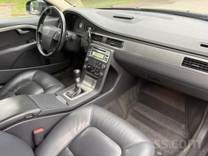 Grey Volvo V70 2009 in Ogre, with an engine capacity of 2.40 L and mileage of 0 thousand km for 5050 €, photo 25 on AUTOMOTO.COM.LV