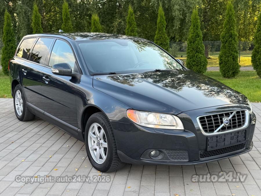 Pelēks Volvo V70 2009 Tartu, ar dzinēja tilpumu 2.40 L un nobraukumu 235 tūkst. km par 5990 €, foto 4 vietnē AUTOMOTO.COM.LV