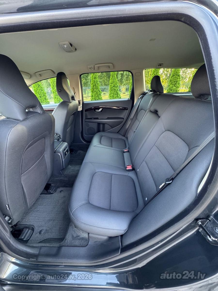 Pelēks Volvo V70 2009 Tartu, ar dzinēja tilpumu 2.40 L un nobraukumu 235 tūkst. km par 5990 €, foto 8 vietnē AUTOMOTO.COM.LV