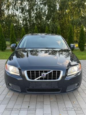 Pelēks Volvo V70 2009 Tartu, ar dzinēja tilpumu 2.40 L un nobraukumu 235 tūkst. km par 5990 €, foto 14 vietnē AUTOMOTO.COM.LV
