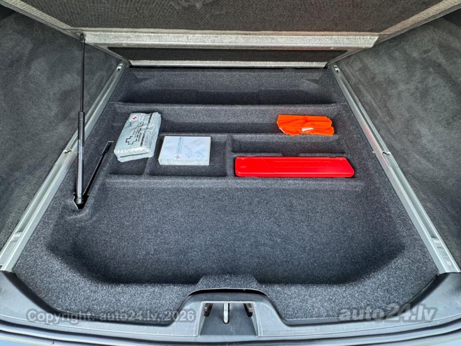 Pelēks Volvo V70 2009 Tartu, ar dzinēja tilpumu 2.40 L un nobraukumu 235 tūkst. km par 5990 €, foto 17 vietnē AUTOMOTO.COM.LV