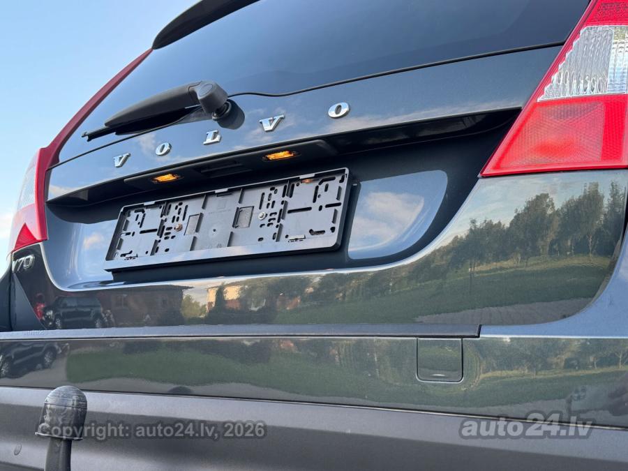 Pelēks Volvo V70 2009 Tartu, ar dzinēja tilpumu 2.40 L un nobraukumu 235 tūkst. km par 5990 €, foto 25 vietnē AUTOMOTO.COM.LV