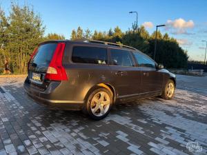 Pelēks Volvo V70 2009 Viļņa, ar dzinēja tilpumu 2.00 L un nobraukumu 418 tūkst. km par 2900 €, foto 6 vietnē AUTOMOTO.COM.LV