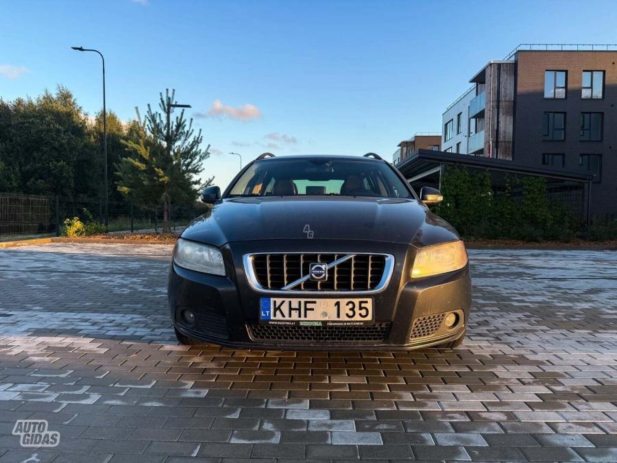 Pelēks Volvo V70 2009 Viļņa, ar dzinēja tilpumu 2.00 L un nobraukumu 418 tūkst. km par 2900 €, foto 7 vietnē AUTOMOTO.COM.LV