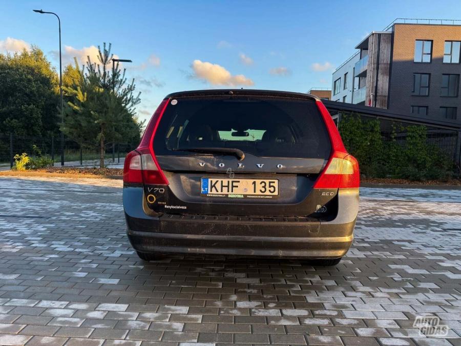 Pelēks Volvo V70 2009 Viļņa, ar dzinēja tilpumu 2.00 L un nobraukumu 418 tūkst. km par 2900 €, foto 8 vietnē AUTOMOTO.COM.LV