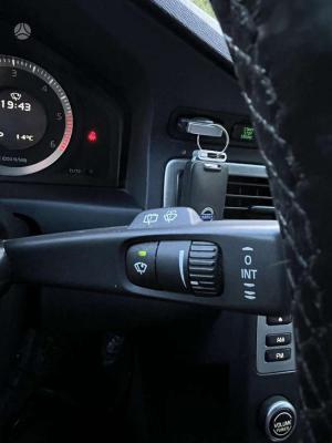 Pelēks Volvo V70 2009 Širvintos, ar dzinēja tilpumu 2.40 L un nobraukumu 291 tūkst. km par 4099 €, foto 18 vietnē AUTOMOTO.COM.LV