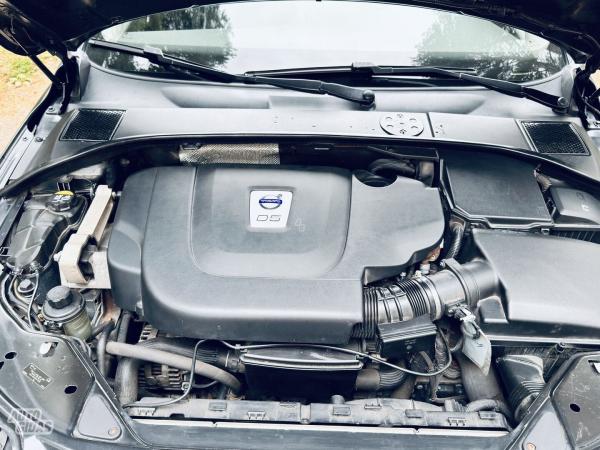 Вольво В70 2009 в Пренай на AUTOMOTO.COM.LV Серый Вольво В70 2009 в Пренай, объемом двигателя 2.40 л и пробегом 300 тыс. км за 5500 €, фото 9 на AUTOMOTO.COM.LV