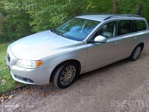 Pelēks Volvo V70 2009 Tukums, ar dzinēja tilpumu 2.40 L un nobraukumu 319 tūkst. km par 4200 €, foto  vietnē AUTOMOTO.COM.LV