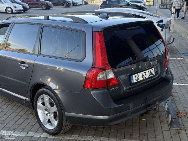Grey Volvo V70 2009 in Kaunas, with an engine capacity of 2.40 L and mileage of 315 thousand km for 3950 €, photo 9 on AUTOMOTO.COM.LV