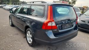 Grey Volvo V70 2009 in Riga, with an engine capacity of 2.40 L and mileage of 282 thousand km for 4700 €, photo 5 on AUTOMOTO.COM.LV
