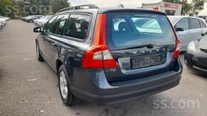 Grey Volvo V70 2009 in Riga, with an engine capacity of 2.40 L and mileage of 282 thousand km for 4700 €, photo 6 on AUTOMOTO.COM.LV