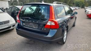Grey Volvo V70 2009 in Riga, with an engine capacity of 2.40 L and mileage of 282 thousand km for 4700 €, photo 8 on AUTOMOTO.COM.LV