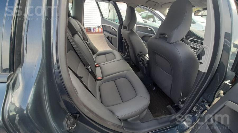 Grey Volvo V70 2009 in Riga, with an engine capacity of 2.40 L and mileage of 282 thousand km for 4700 €, photo 22 on AUTOMOTO.COM.LV