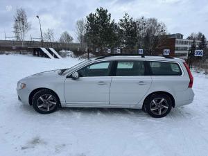 Grey Volvo V70 2010 in Alytus, with an engine capacity of 2.00 L and mileage of 277 thousand km for 4795 €, photo 8 on AUTOMOTO.COM.LV