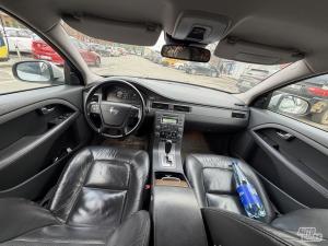 Pelēks Volvo V70 2010 Viļņa, ar dzinēja tilpumu 2.00 L un nobraukumu 306 tūkst. km par 5500 €, foto 8 vietnē AUTOMOTO.COM.LV