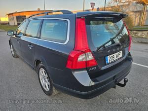 Pelēks Volvo V70 2010 Paide, ar dzinēja tilpumu 2.40 L un nobraukumu 326 tūkst. km par 6350 €, foto 7 vietnē AUTOMOTO.COM.LV