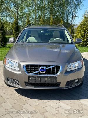 Grey Volvo V70 2010 in Tartu, with an engine capacity of 2.00 L and mileage of 233 thousand km for 6190 €, photo 13 on AUTOMOTO.COM.LV