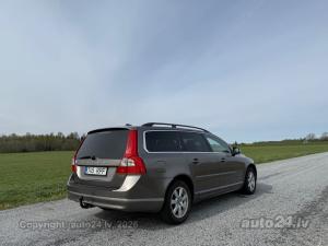 Pelēks Volvo V70 2010 Paide, ar dzinēja tilpumu 2.00 L un nobraukumu 310 tūkst. km par 2690 €, foto 4 vietnē AUTOMOTO.COM.LV