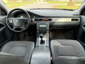 Pelēks Volvo V70 2010 Paide, ar dzinēja tilpumu 2.00 L un nobraukumu 310 tūkst. km par 2690 €, foto 11 vietnē AUTOMOTO.COM.LV