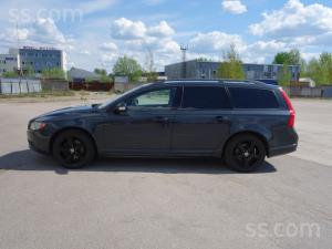 Pelēks Volvo V70 2010 Rīga, ar dzinēja tilpumu 2.40 L un nobraukumu 297 tūkst. km par 3650 €, foto 12 vietnē AUTOMOTO.COM.LV