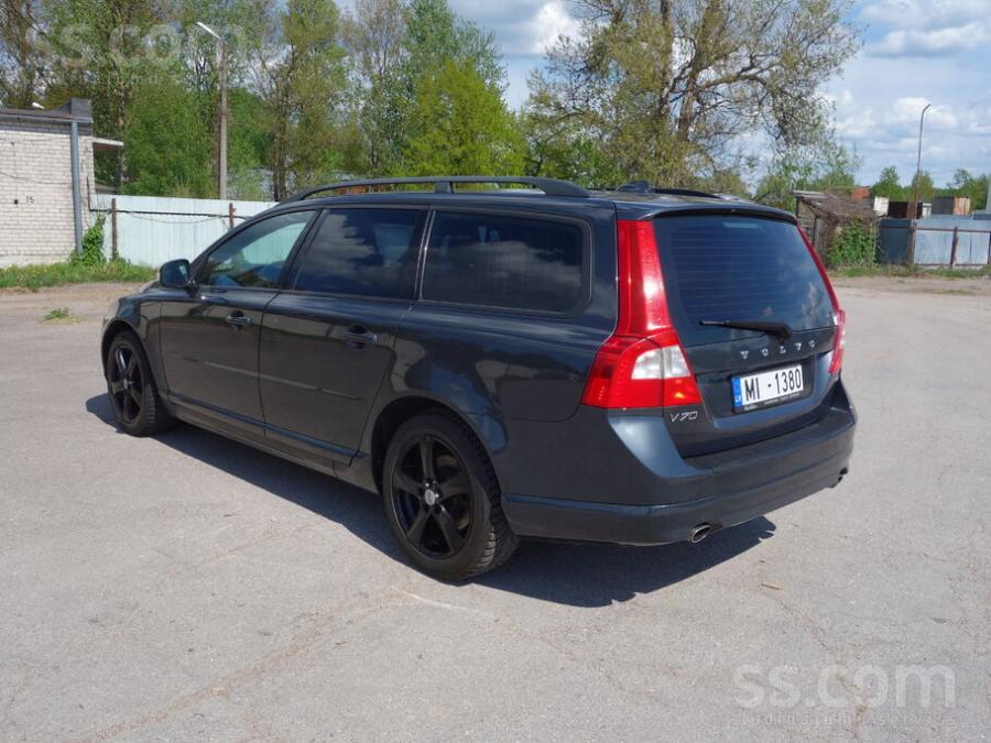 Pelēks Volvo V70 2010 Rīga, ar dzinēja tilpumu 2.40 L un nobraukumu 297 tūkst. km par 3650 €, foto 13 vietnē AUTOMOTO.COM.LV