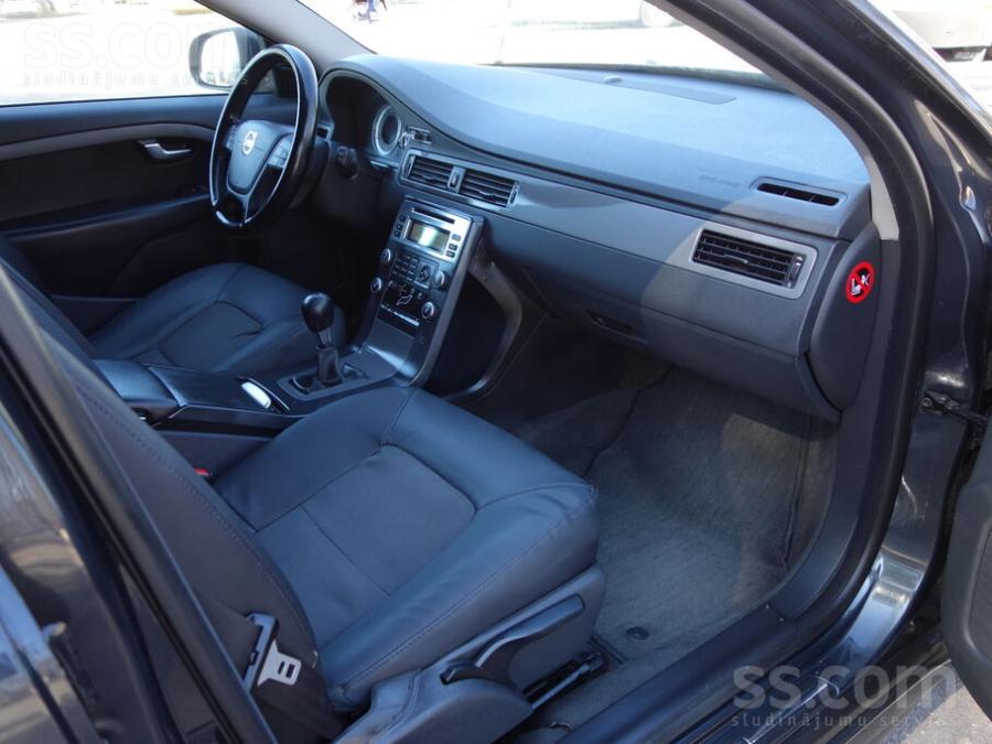 Pelēks Volvo V70 2010 Rīga, ar dzinēja tilpumu 2.40 L un nobraukumu 297 tūkst. km par 3650 €, foto 17 vietnē AUTOMOTO.COM.LV
