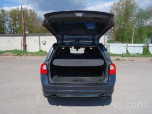 Pelēks Volvo V70 2010 Rīga, ar dzinēja tilpumu 2.40 L un nobraukumu 297 tūkst. km par 3650 €, foto 23 vietnē AUTOMOTO.COM.LV