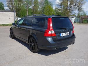 Pelēks Volvo V70 2010 Rīga, ar dzinēja tilpumu 2.40 L un nobraukumu 297 tūkst. km par 3650 €, foto 30 vietnē AUTOMOTO.COM.LV