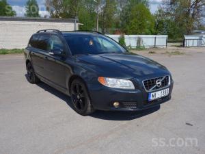 Pelēks Volvo V70 2010 Rīga, ar dzinēja tilpumu 2.40 L un nobraukumu 297 tūkst. km par 3650 €, foto 31 vietnē AUTOMOTO.COM.LV
