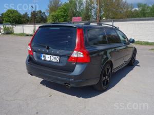 Pelēks Volvo V70 2010 Rīga, ar dzinēja tilpumu 2.40 L un nobraukumu 297 tūkst. km par 3650 €, foto 35 vietnē AUTOMOTO.COM.LV