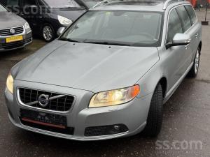 Pelēks Volvo V70 2010 Rīga, ar dzinēja tilpumu 2.40 L un nobraukumu 227 tūkst. km par 6850 €, foto 8 vietnē AUTOMOTO.COM.LV