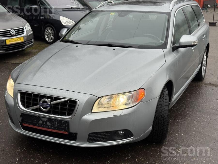 Pelēks Volvo V70 2010 Rīga, ar dzinēja tilpumu 2.40 L un nobraukumu 227 tūkst. km par 6850 €, foto 8 vietnē AUTOMOTO.COM.LV