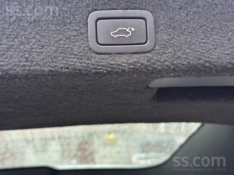 Pelēks Volvo V70 2010 Rīga, ar dzinēja tilpumu 2.40 L un nobraukumu 227 tūkst. km par 6850 €, foto 15 vietnē AUTOMOTO.COM.LV