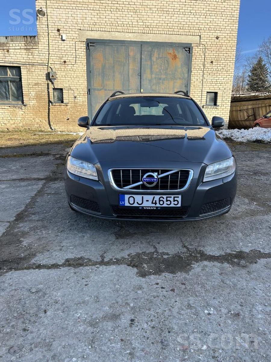 Pelēks Volvo V70 2010 Talsi, ar dzinēja tilpumu 1.60 L un nobraukumu 234 tūkst. km par 4350 €, foto 3 vietnē AUTOMOTO.COM.LV