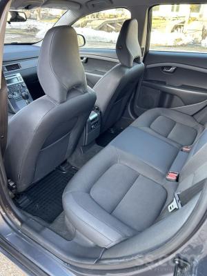 Pelēks Volvo V70 2010 Talsi, ar dzinēja tilpumu 1.60 L un nobraukumu 234 tūkst. km par 4350 €, foto 12 vietnē AUTOMOTO.COM.LV