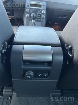 Pelēks Volvo V70 2010 Talsi, ar dzinēja tilpumu 1.60 L un nobraukumu 234 tūkst. km par 4350 €, foto 13 vietnē AUTOMOTO.COM.LV