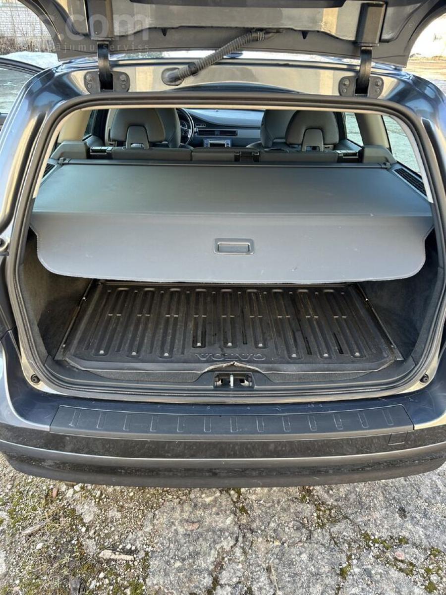 Pelēks Volvo V70 2010 Talsi, ar dzinēja tilpumu 1.60 L un nobraukumu 234 tūkst. km par 4350 €, foto 15 vietnē AUTOMOTO.COM.LV
