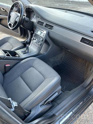Pelēks Volvo V70 2010 Talsi, ar dzinēja tilpumu 1.60 L un nobraukumu 234 tūkst. km par 4350 €, foto 17 vietnē AUTOMOTO.COM.LV