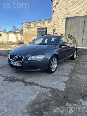 Pelēks Volvo V70 2010 Talsi, ar dzinēja tilpumu 1.60 L un nobraukumu 234 tūkst. km par 4350 €, foto 4 vietnē AUTOMOTO.COM.LV
