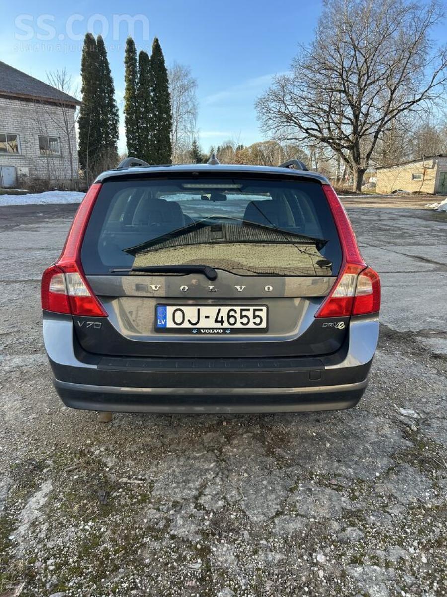 Pelēks Volvo V70 2010 Talsi, ar dzinēja tilpumu 1.60 L un nobraukumu 234 tūkst. km par 4350 €, foto 7 vietnē AUTOMOTO.COM.LV