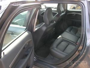 Grey Volvo V70 2010 in Riga, with an engine capacity of 2.40 L and mileage of 0 thousand km for 4750 €, photo 10 on AUTOMOTO.COM.LV