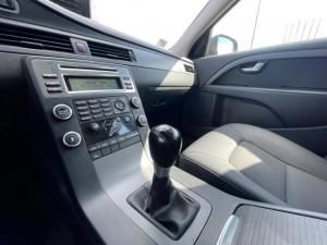 Pelēks Volvo V70 2010 Rīga, ar dzinēja tilpumu 1.60 L un nobraukumu 0 tūkst. km par 5900 €, foto 11 vietnē AUTOMOTO.COM.LV