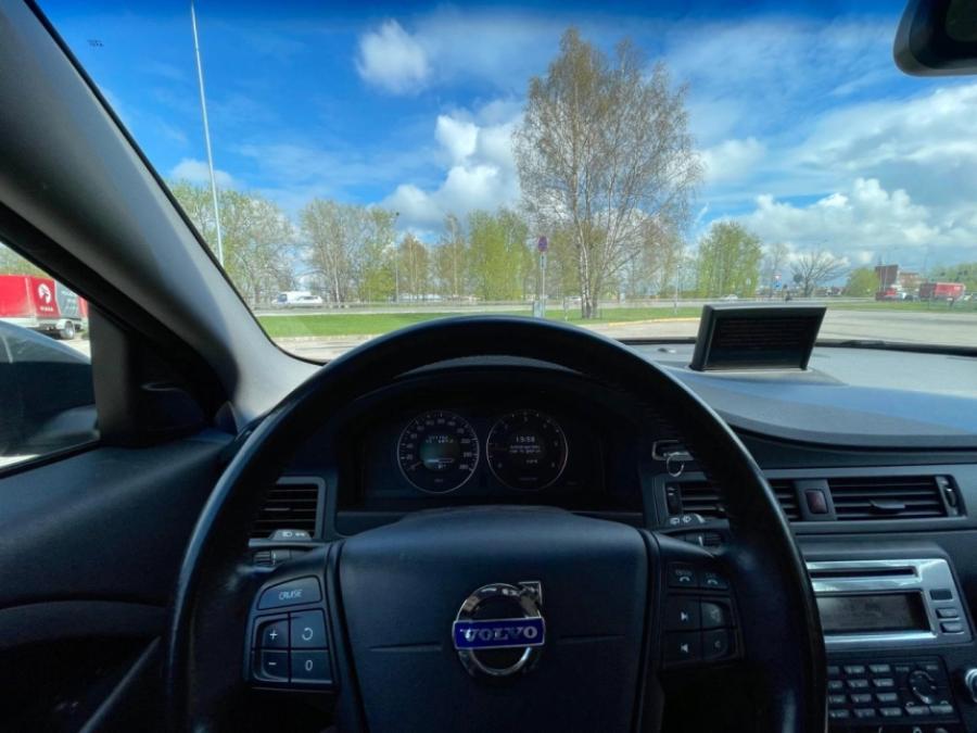 Pelēks Volvo V70 2010 Rīga, ar dzinēja tilpumu 1.60 L un nobraukumu 0 tūkst. km par 5900 €, foto 12 vietnē AUTOMOTO.COM.LV